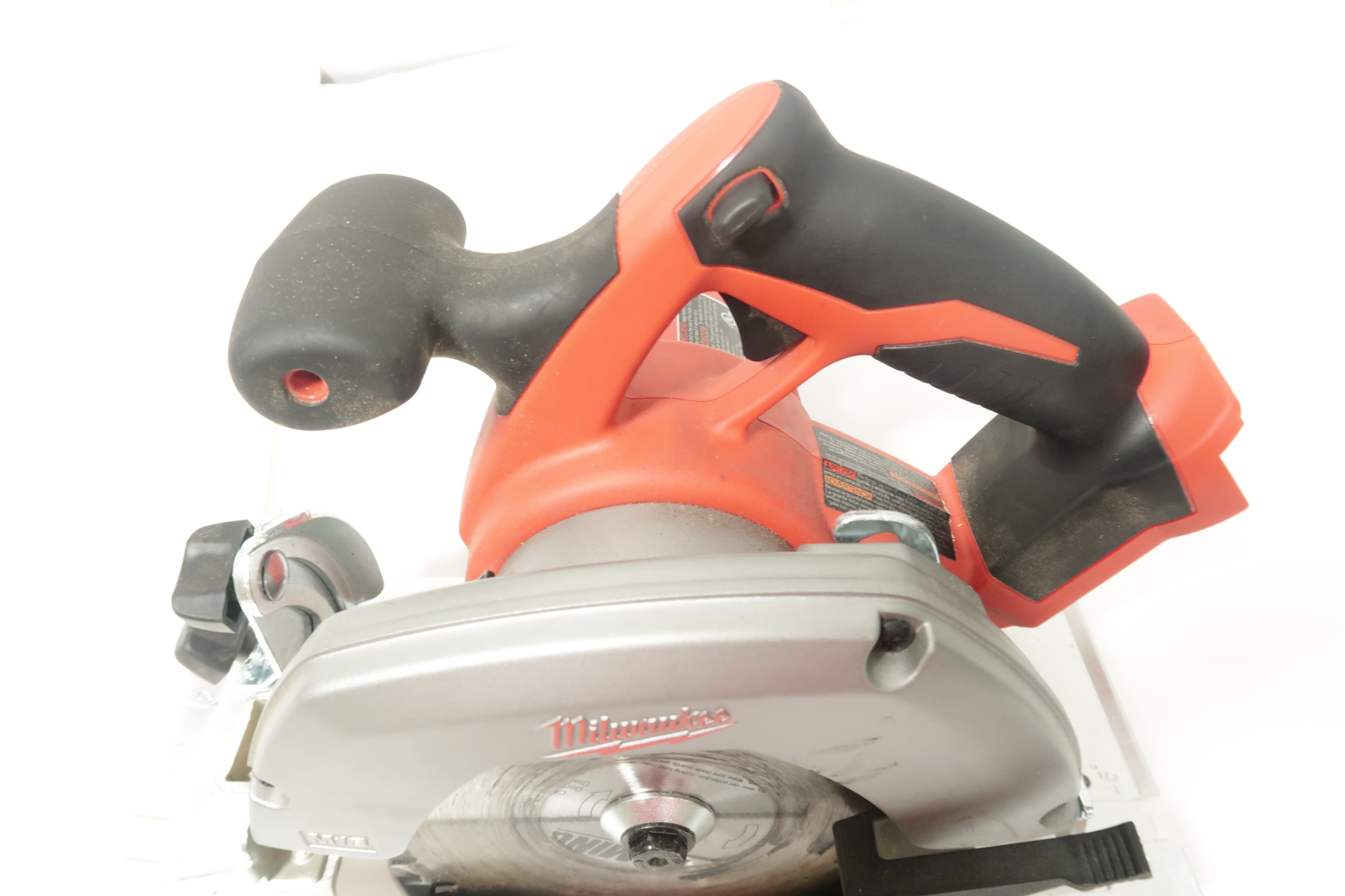 Milwaukee 2630-20 M18 18V Lithium-Ion Cordless 6-1/2" Circular Saw