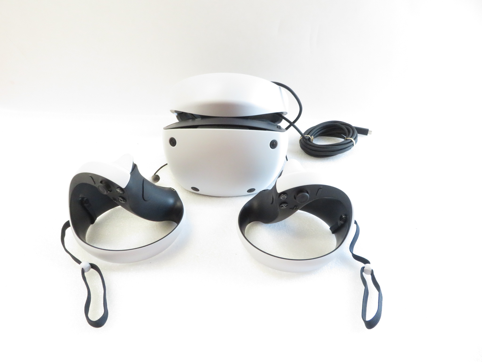 Sony PlayStation VR2 CFI-ZVR1 4K HDR Sense Technology VR Gaming Headset