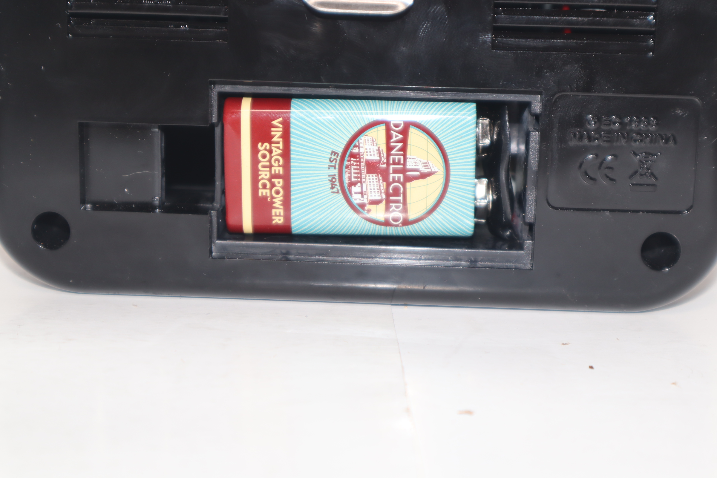 Danelectro Honeytone N-10 Black Battery & DC Powered Mini Guitar ...