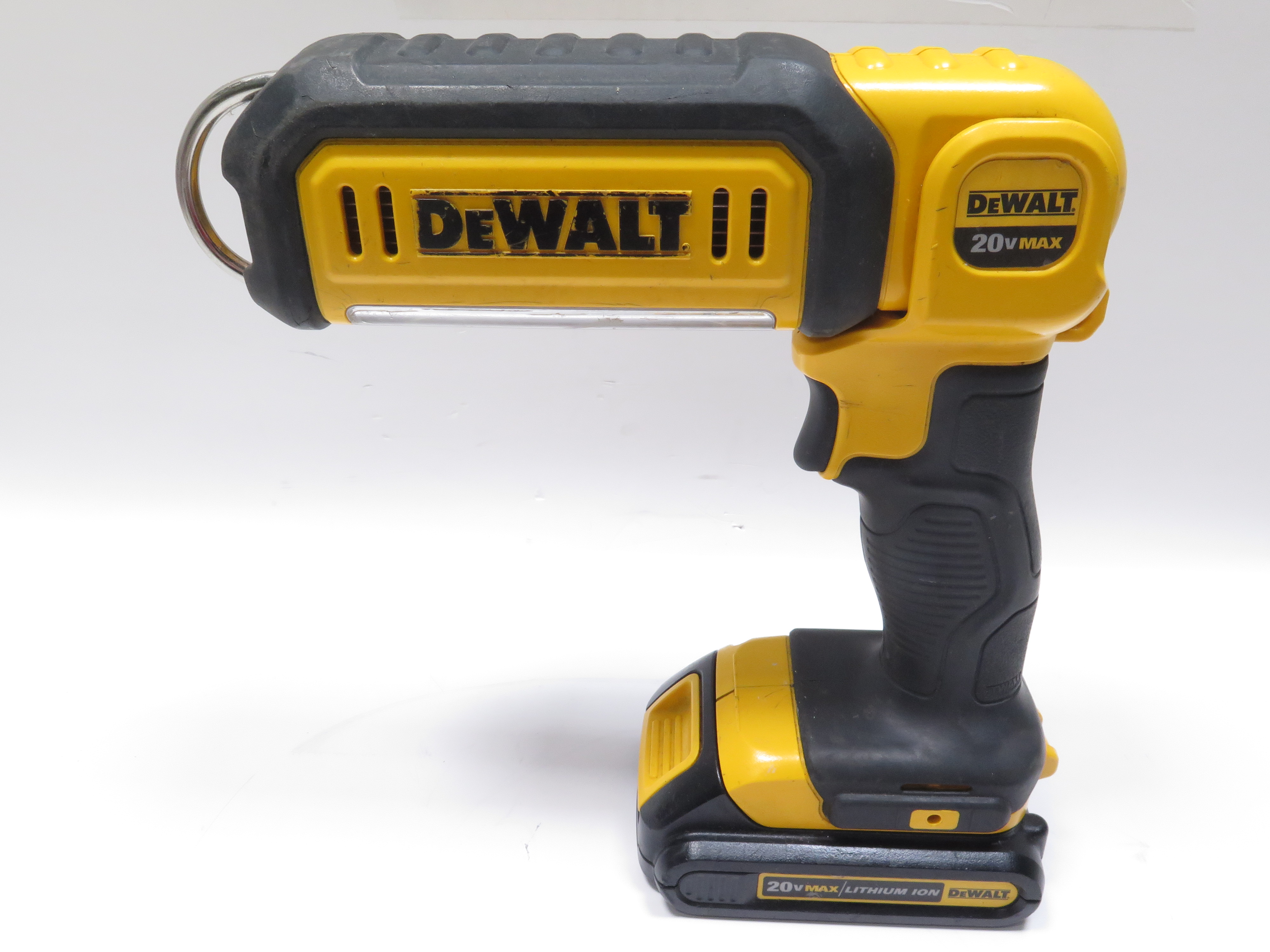 DeWalt DCL050 20V MAX Cordless LED Hand Held Area Light 4396
