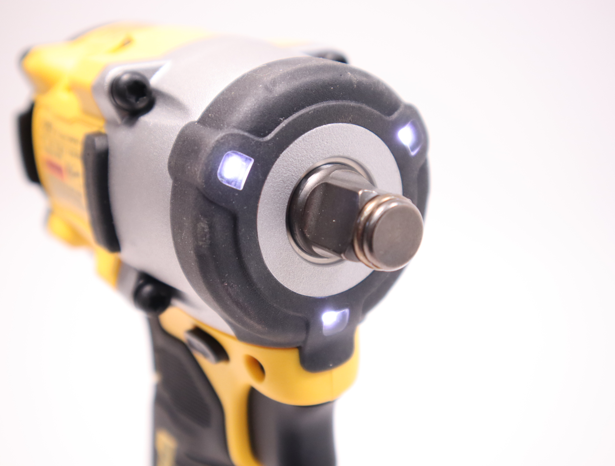 DeWalt DCF921 1/2" Cordless Compact Impact Wrench Kit 20V