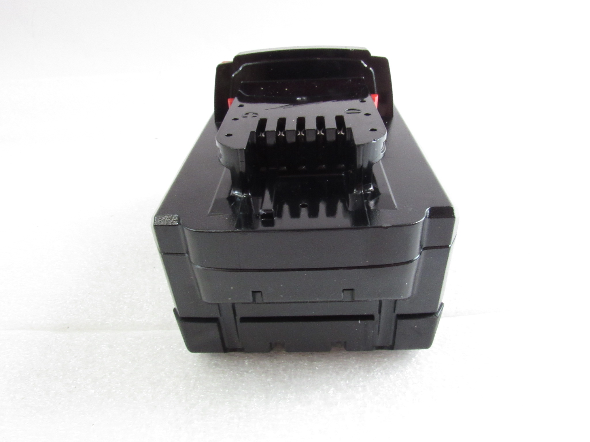 Milwaukee 48-11-1865 M18 18-Volt Lithium-Ion High Output 6.0Ah Battery Pack