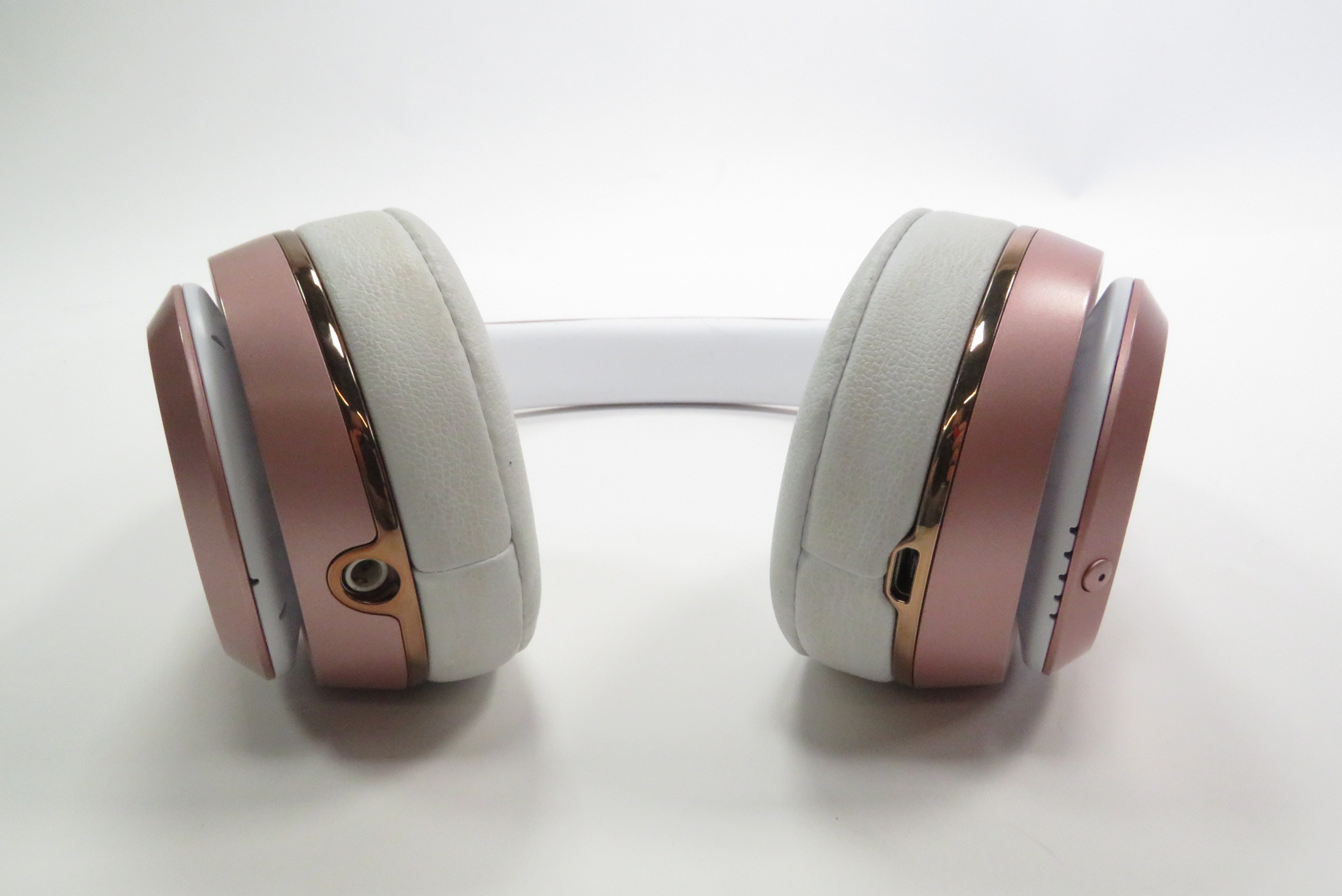 Apple Beats by Dr. Dre Solo3 Wireless A1796 On-Ear Bluetooth Headphones