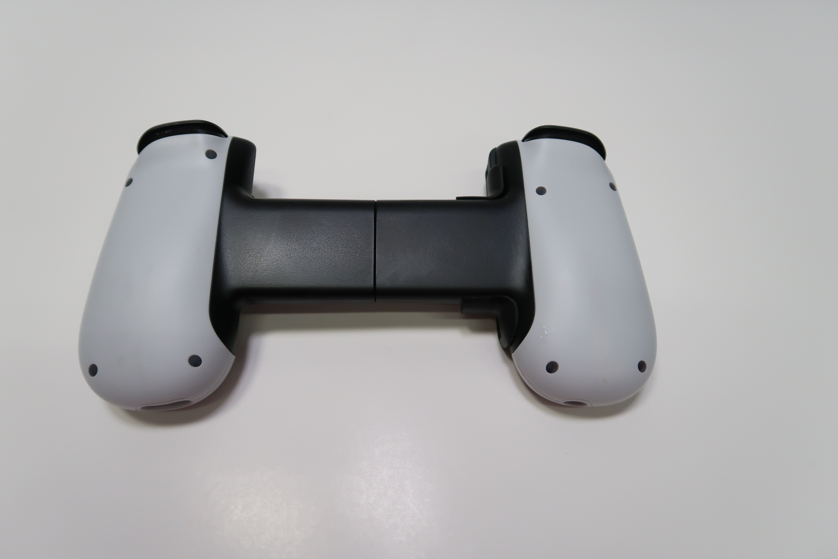 Backbone One BB-02-P-WS PlayStation Edition Lightning Mobile Gaming ...