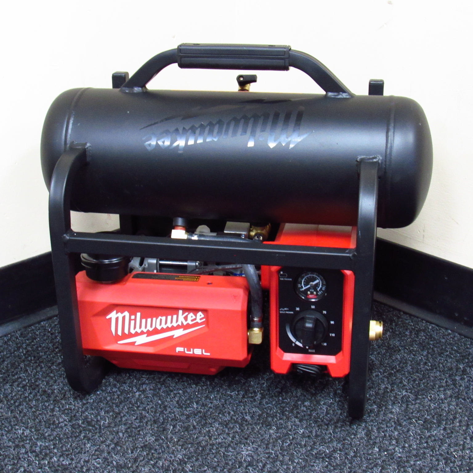 Milwaukee 2840-20 M18 FUEL 18V 2-Gallon Compact Compressor - Local Pick ...