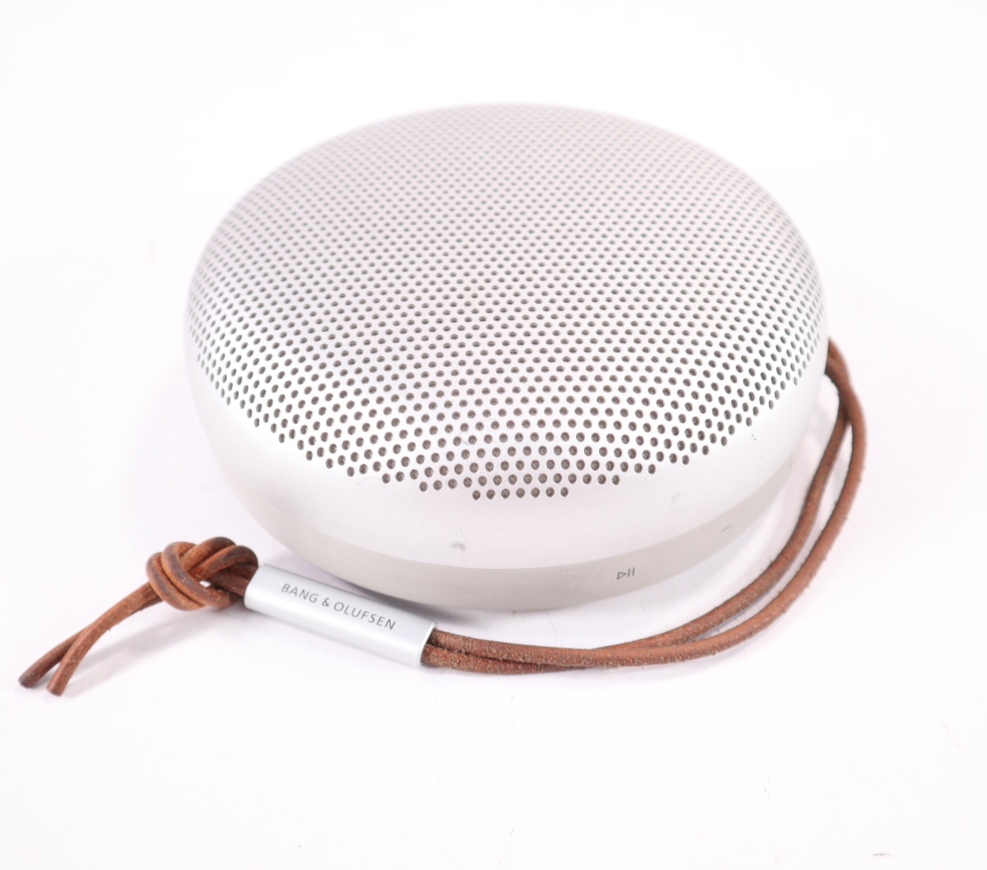 Bang & Olufsen Beosound A1 (2nd Generation) Portable Wireless Bluetooth Speaker